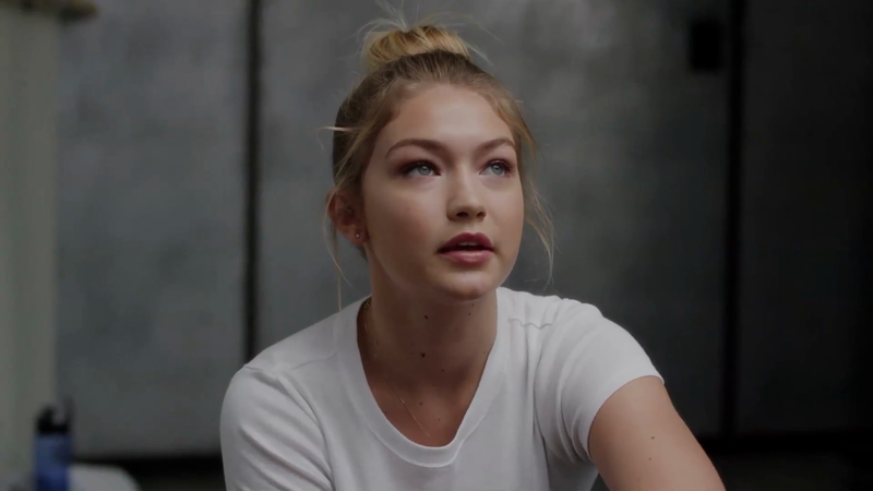 Model Gigi Hadid Reveals the Secret to Her Signature Runway Walk ...